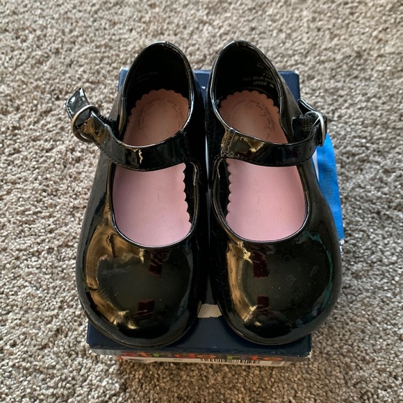 Stride Rite | Shoes | Stride Rite Black Patent Leather Shoe Sz 5 W Wide ...